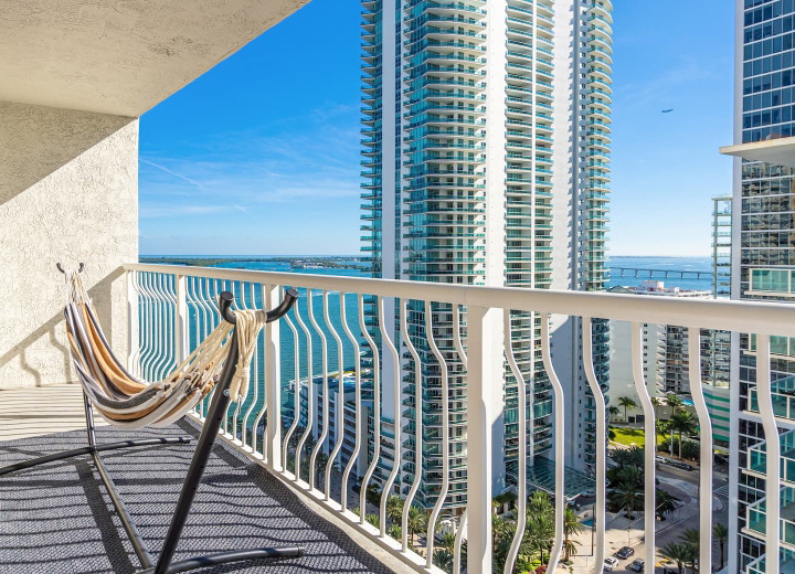 Beautiful Condo With Ocean View At Miami Brickell - Miami, FL