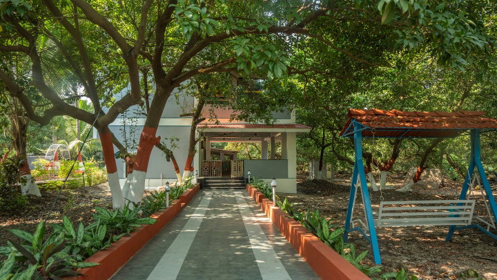Honest Getaways -  Apartment With Sky View - Dahanu