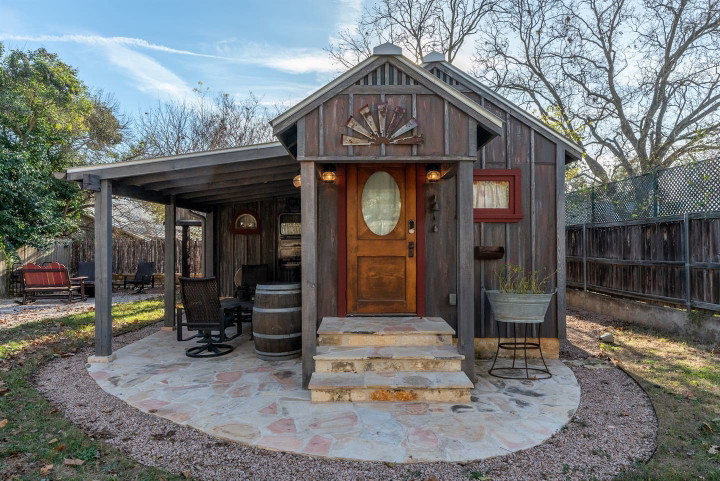 Cozy Cabin For Two 1 Block To Main - Fredericksburg, TX