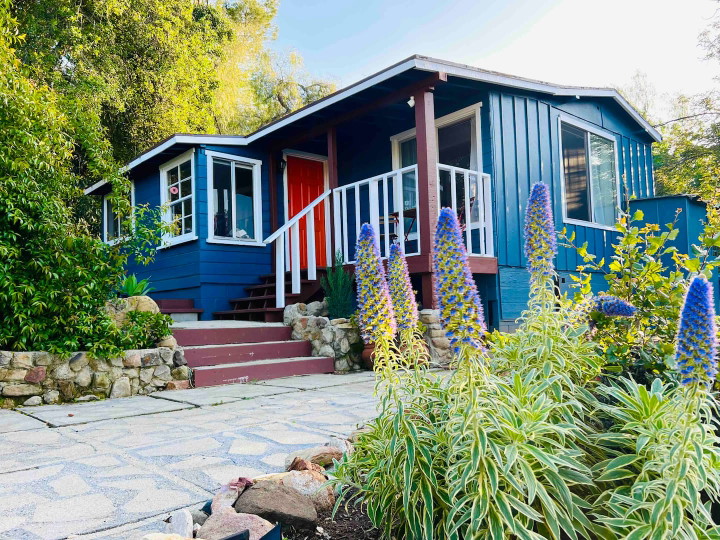 Cozy Cottage Mountain Getaway! (Entire Property) - Topanga, CA