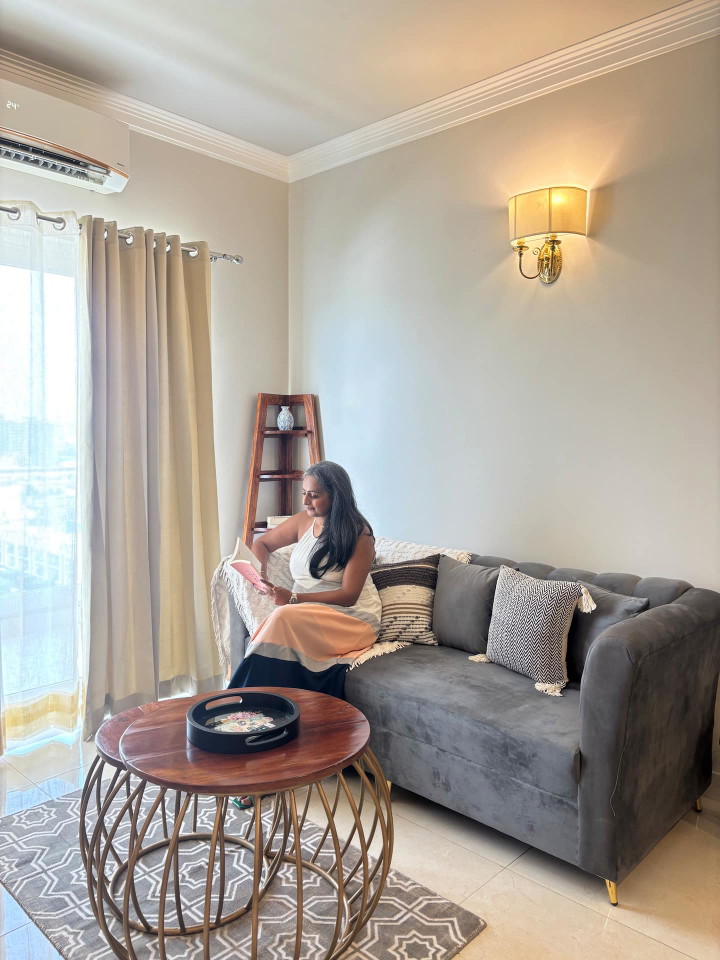 Quirk Stays - 1 Bhk High Rise With Pool - Gurugram