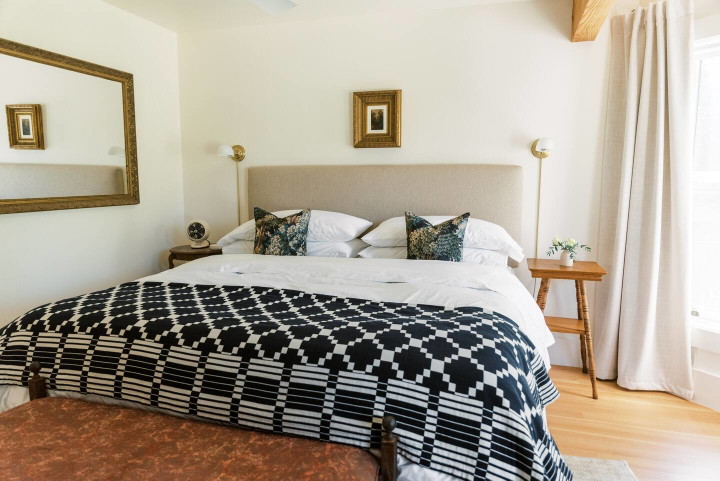 The Parsonage 1865 | Studio Downtown - Nevada City, CA