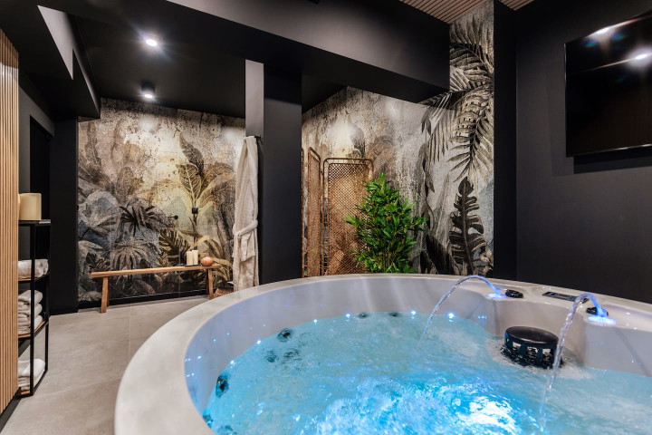 Escape To Luxury: Villa Wola - Krakow