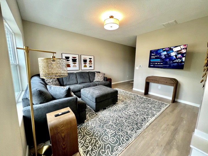 3bed/2.5bath - King Beds - Attached Garage! - Cedar Falls, IA
