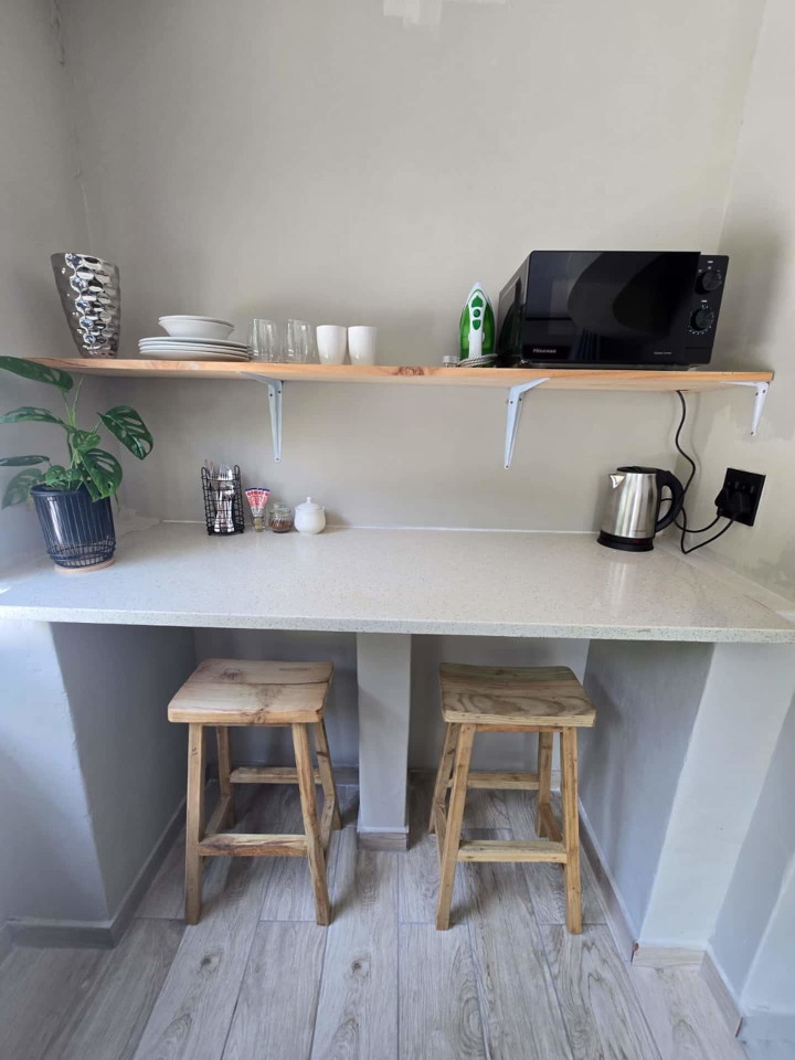 Cozy Corner | Solar, Wifi, Parking, Airport - Gqeberha
