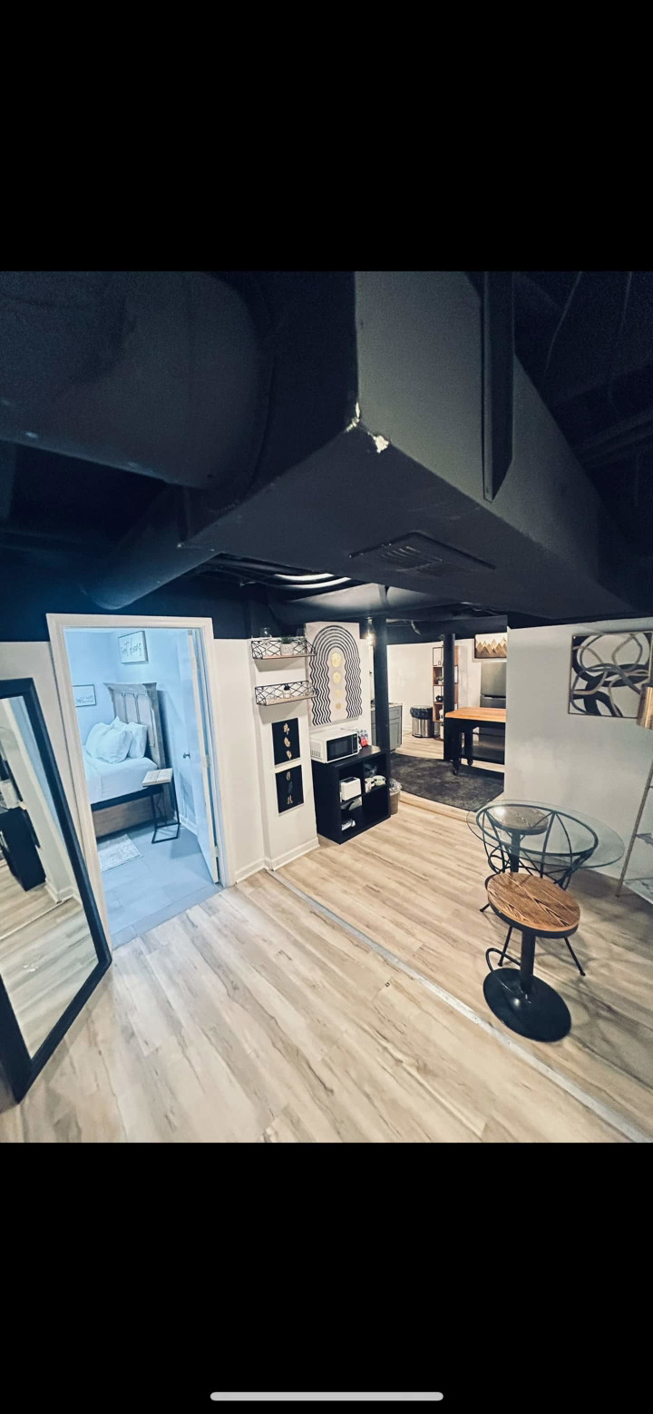 No Cleaning Fee: Basement Studio W/private Entry - Birmingham, AL