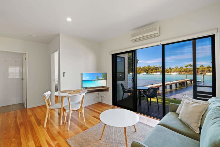 Anglesea Waterfront Bungalow By Book Jervis Bay - Huskisson