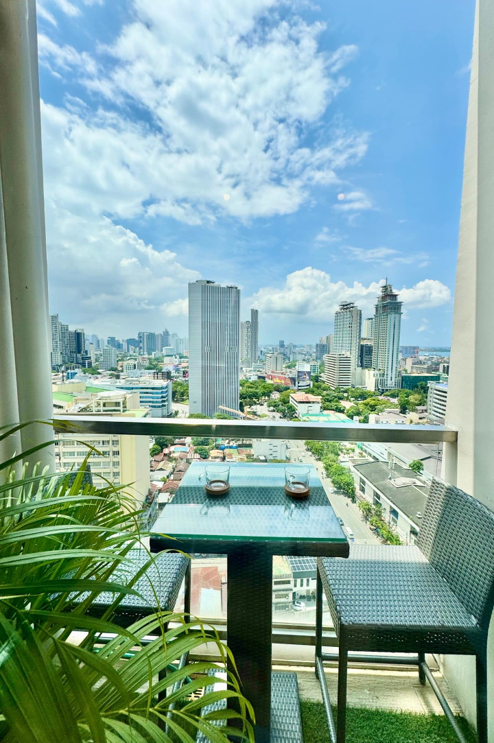 Penelopes Practical Place With Cebu's City View - Cebu City