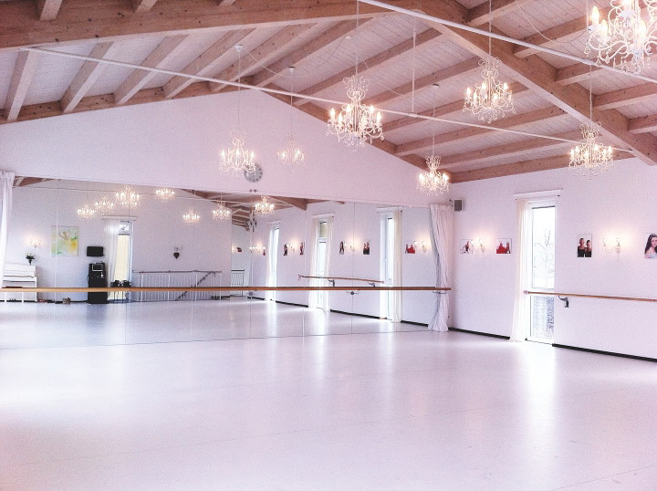 Schlafsaal 120qm Nähe Surftown - Freising