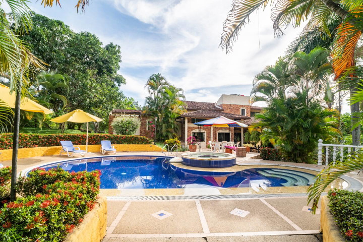 Finca De Lujo En Anapoima Cundinamarca Con Piscina - Anapoima