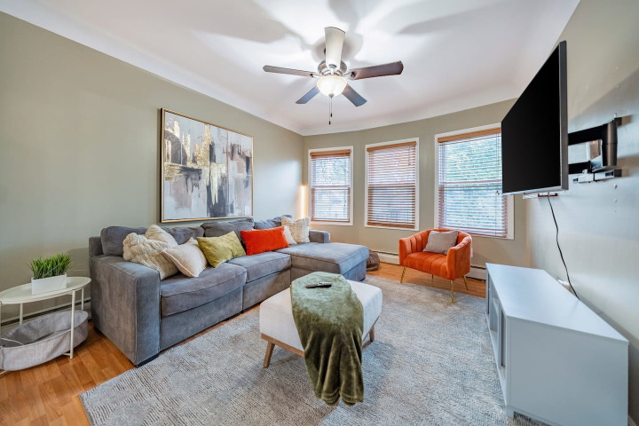 Family Friendly Duplex/9 Min From Mdw/free Parking - Worth, IL