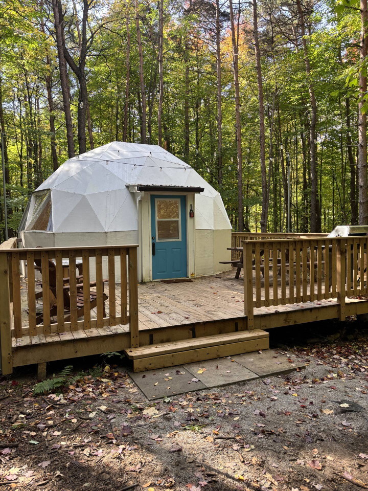 Dome In The Forest - Caledon, ON, Canada