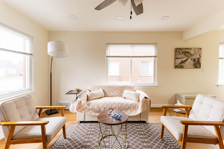 Cozy & Stylish - Dearborn, MI