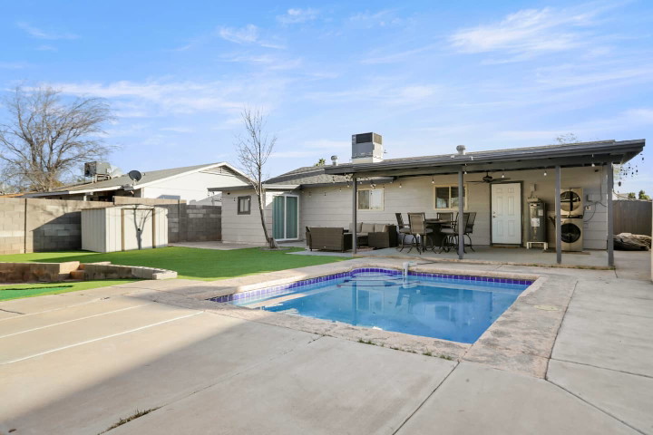 Gorgeous Renovated Home W/ Pool! - Tempe, AZ