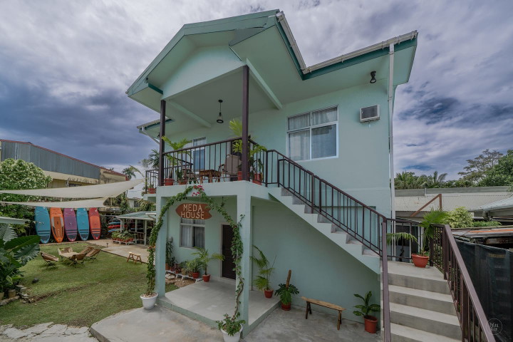 Central, Island-style 4-bedroom Home In Koror - Palau