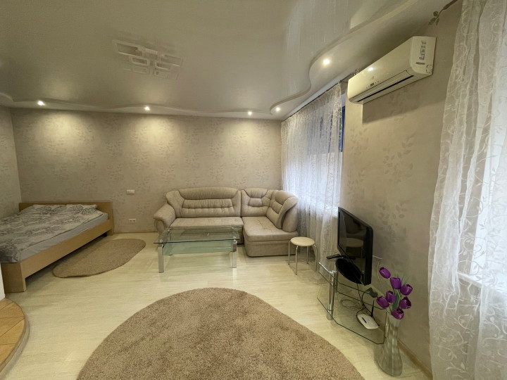 Great Studio Apartment In The Very Center Of The City - Dnipro
