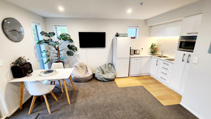 Modern Beach Unit - Christchurch