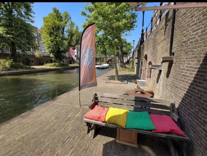 Cave Historique Sur L'oudegracht - Utrecht
