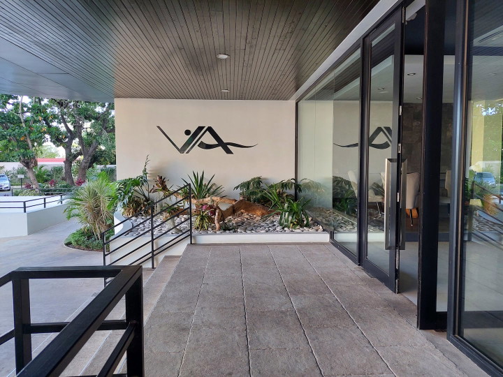 The Ag's Suite Pointe At Via - Kingston