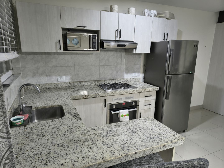 Departamento Moderno En La Mejor Zona De Trujillo - Trujillo