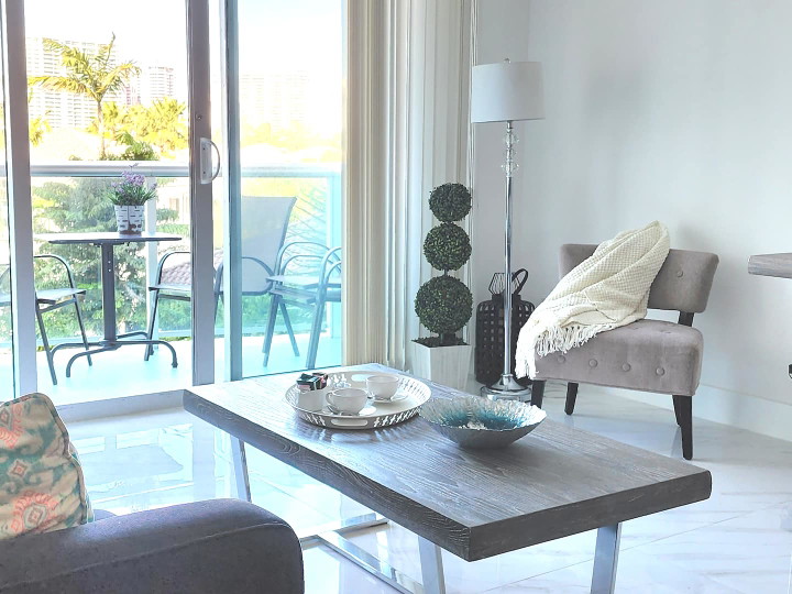 Beach Condo With Free Parking! - Sunny Isles Beach, FL