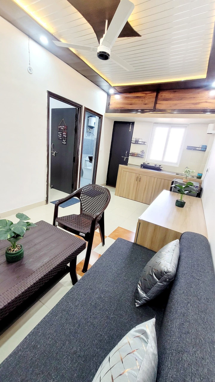 Couple Friendly 1bhk Indipendent Flat
5star Ratng - Lucknow
