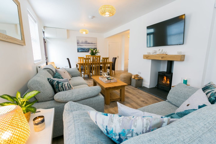 45 Bryn Lane - A Sea View That Sleeps 8 Guests In 4 Bedrooms - Bangor