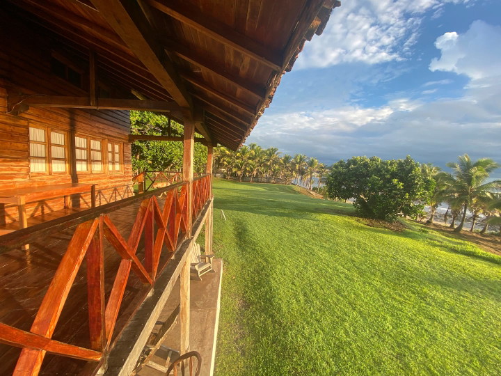 Enjoy An Oceanfront Beach House, Patio - Panama