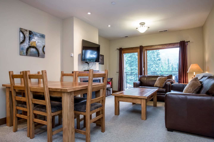 Meticulous Condo With Great Access To The Ski Slopes And Summer Hiking Trails! - Montana