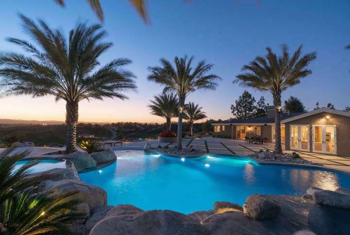 Hilltop Sunset Views | Pool, Spa & 4 King Beds - Temecula, CA