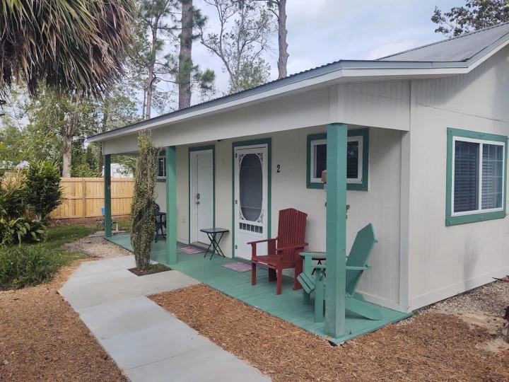 Pet Friendly Cottage (#2) In Dt Port St Joe - Florida Panhandle, FL