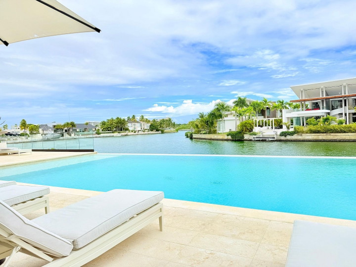 Capcana Ocean View Condo Private Pool 2br+ Sofabed - Punta Cana