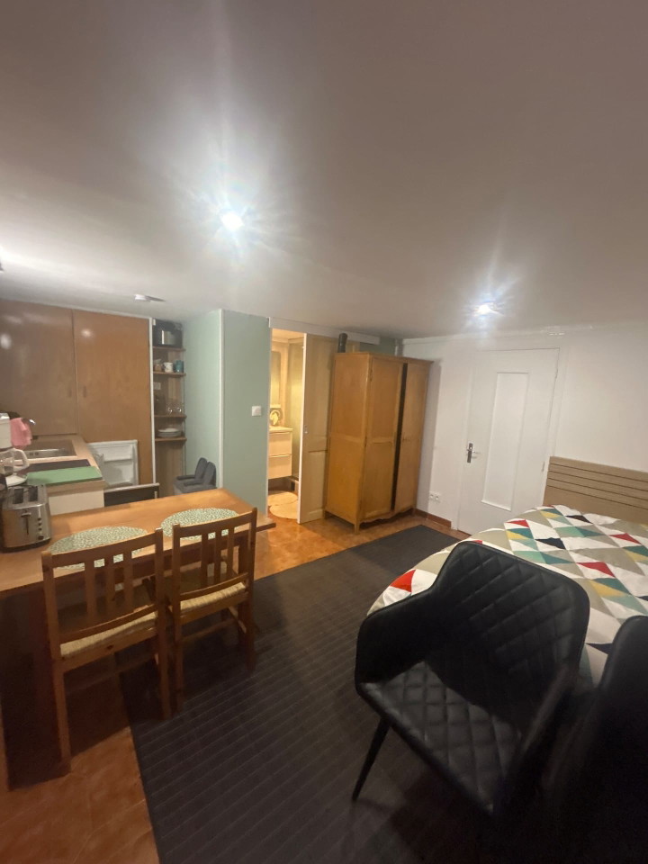 Un Studio à Louer. - Roissy-en-France