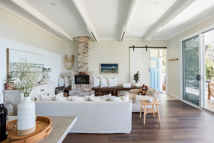 Kiama Farm Retreat: Ocean Views, Fireplace & Bath - Jamberoo