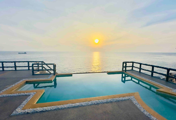 Ocean Front Apartments - No. 1 - Ko Tao