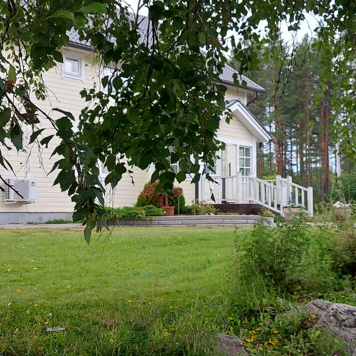 Kaksio Maalla Järven Rannalla - Kuhmo