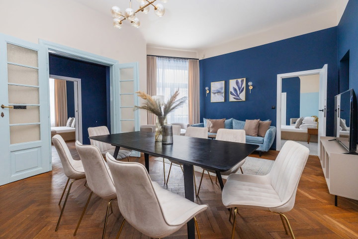 Ocean Breeze | 4br With Balcony | Old Town - Krakova