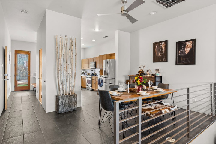 Kingbed | 100hdtv's | Safe | Clean | Gated | Ent. - Albuquerque, NM