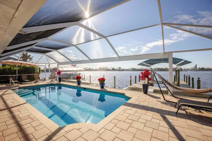 Waterfront Home: Private Pool & Stunning Sea Views - Sanibel Island, FL