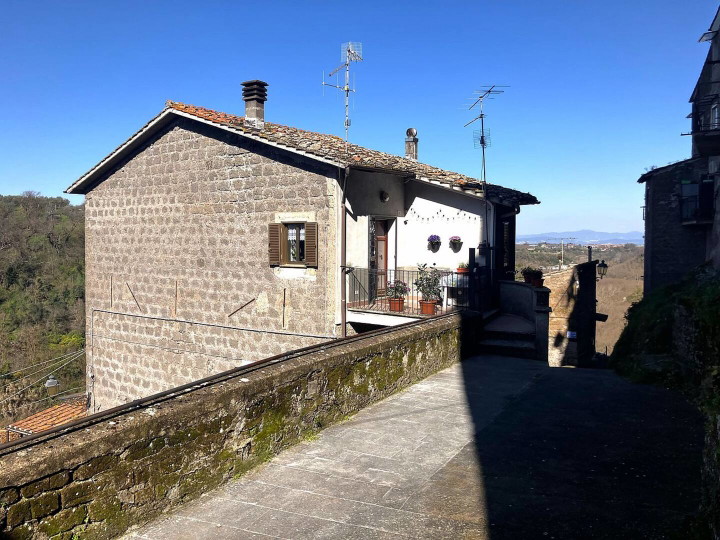 Casa Sulla Scarpata - Viterbo