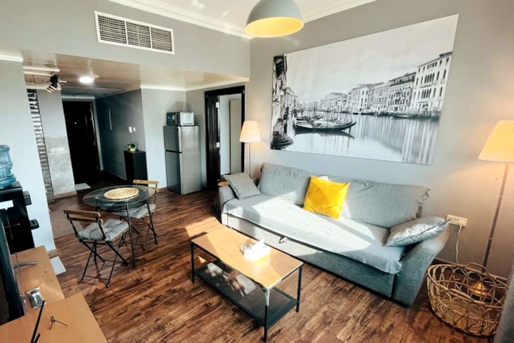 Radiant 1bhk With Housekeeping (Angle Seaview) - Ajmán