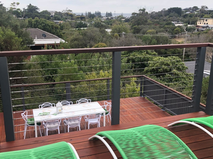 Nestled Above The Tree Tops - 800m To Beach - Rye