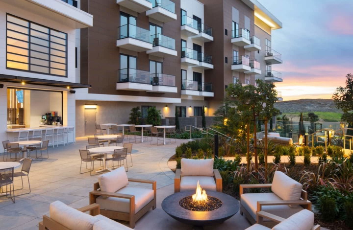Modern 2 Separate Hotel Kitchensuites W/ Breakfast - Carmel-by-the-Sea, CA