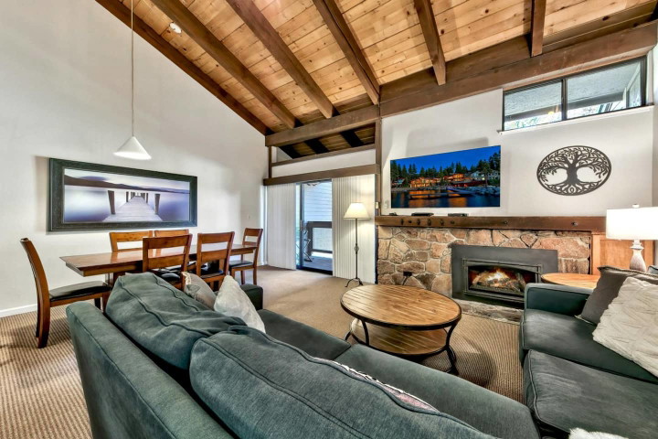 Lakeland Village # 433 -Resort W / Beach, Jacuzzi, Piscinas, Tenis, Ideal Para Niños - South Lake Tahoe, CA
