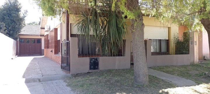 Alquilo Chalet Por Temporada - Miramar