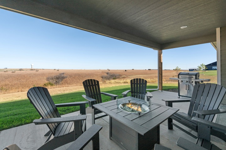 Tee'd Up Colbert Hills At Home Stay Mhk - 캔자스