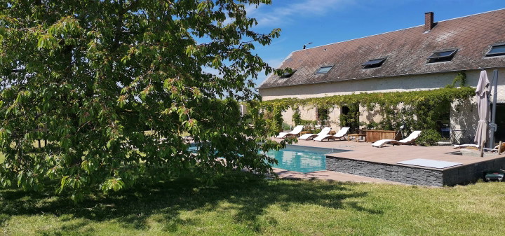 Grande Maison à La Campagne Avec Piscine - Amilly