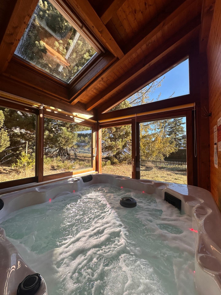 Panoramic Chalet With Jacuzzi And Pool - Switzerland