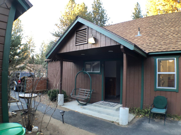 Tiny Cabin By The Lake Unit #1 - Big Bear Lake, CA