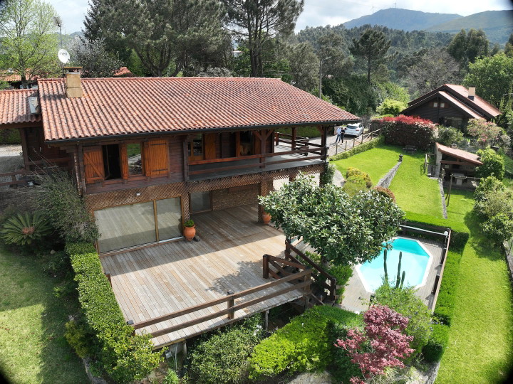 Chalé Do Pinheiro With Pool In V.n. Cerveira - Vila Nova de Cerveira